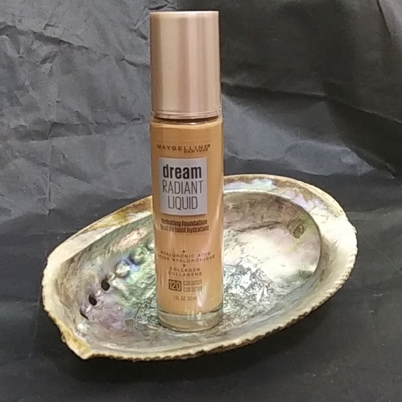 Maybelline | Makeup | Maybelline Dream Radiant Liquid Foundation Shade ...